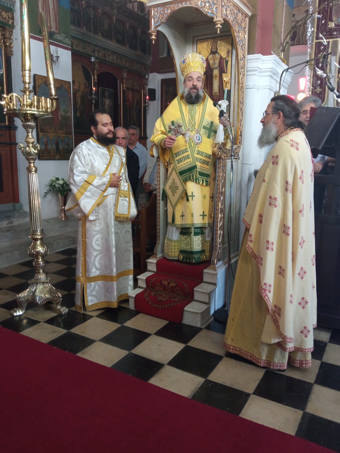 ΙΕΡΑ ΜΗΤΡΟΠΟΛΙΣ ΘΗΡΑΣ ΑΜΟΡΓΟΥ & ΝΗΣΩΝ
