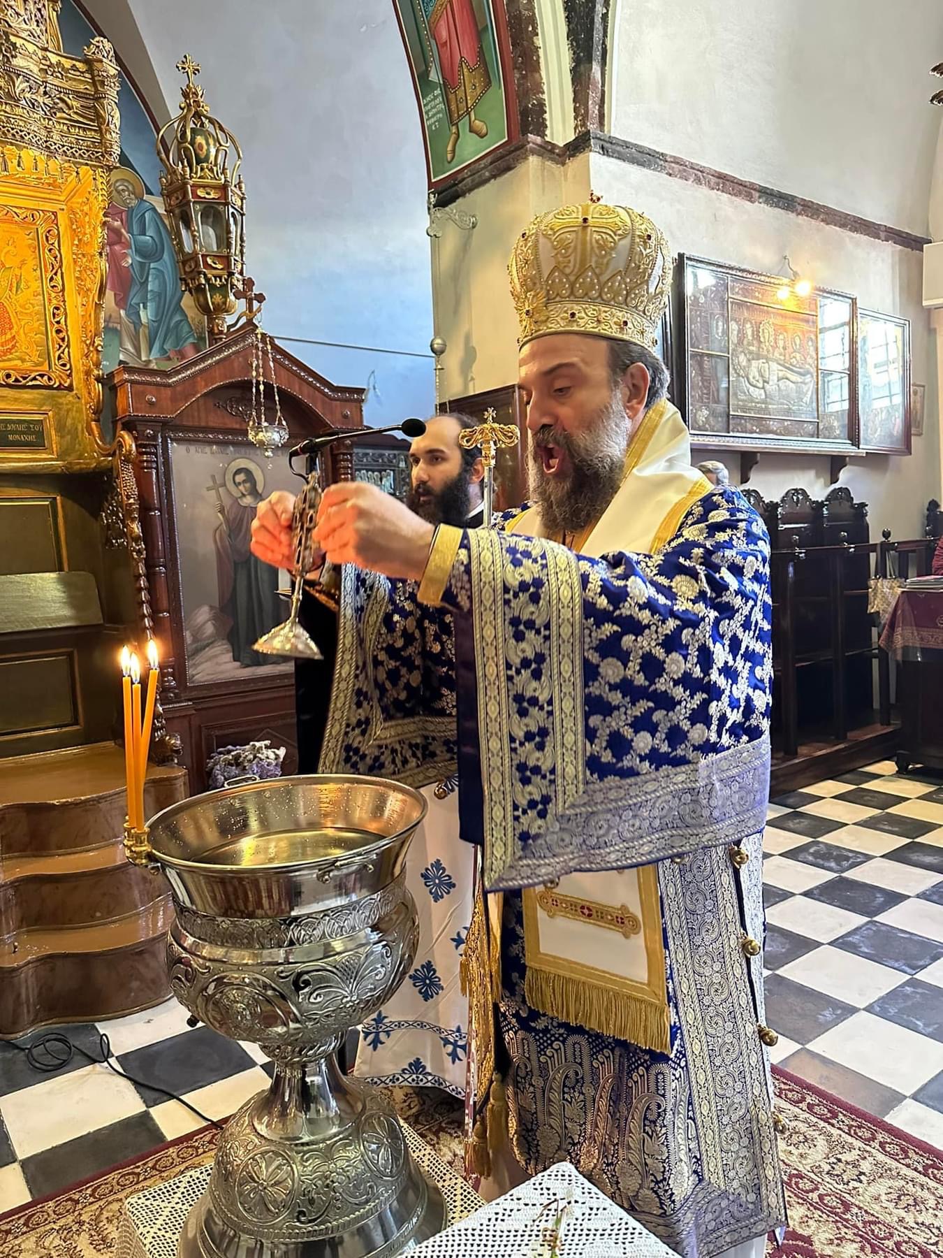 ΙΕΡΑ ΜΗΤΡΟΠΟΛΙΣ ΘΗΡΑΣ ΑΜΟΡΓΟΥ & ΝΗΣΩΝ