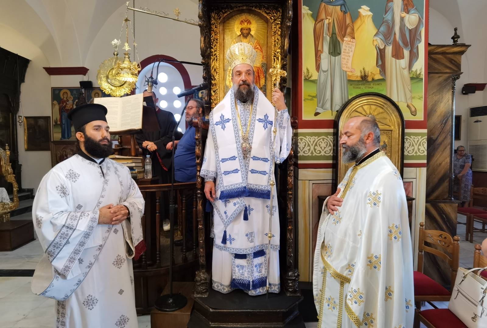 ΙΕΡΑ ΜΗΤΡΟΠΟΛΙΣ ΘΗΡΑΣ ΑΜΟΡΓΟΥ & ΝΗΣΩΝ